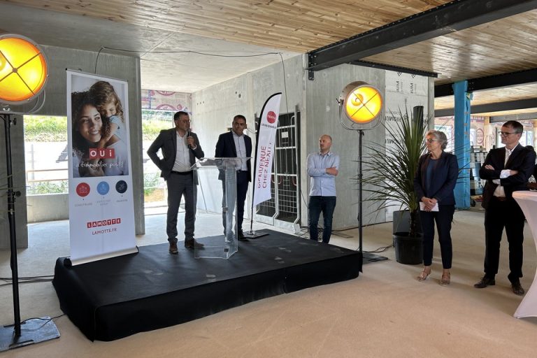 Bois Harel à Saint-Jacques : pose de la première pierre | Lamotte
